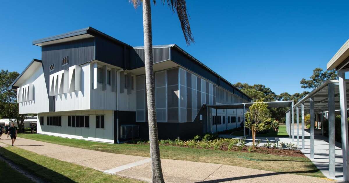 Park Ridge State High School 6 Full Cohort - Kane Constructions