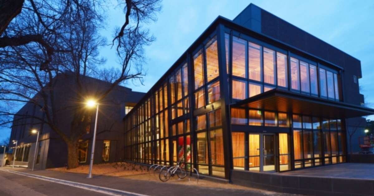 University of Melbourne Trinity College Gateway Building - Kane ...