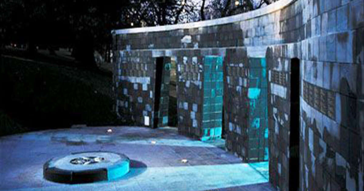 Victoria Police Memorial - Kings Domain Gardens - Kane Constructions